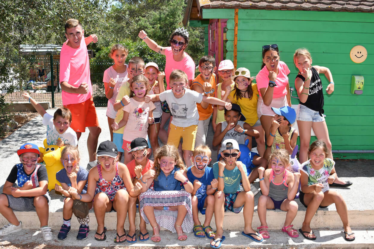 Four clubs for 4-17 year-olds are available. kids can play and make ...