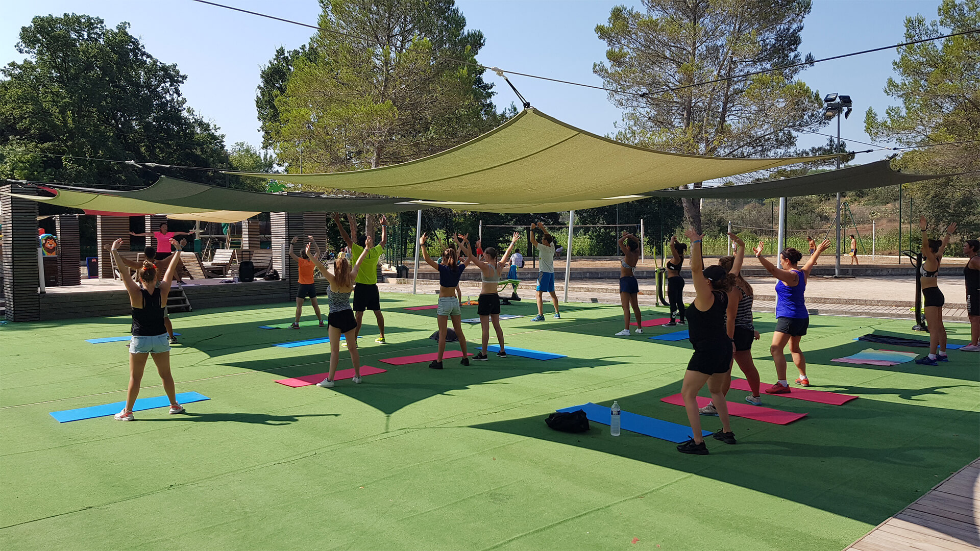 The campsite activities centre: sports pitches, sports lessons, family ...