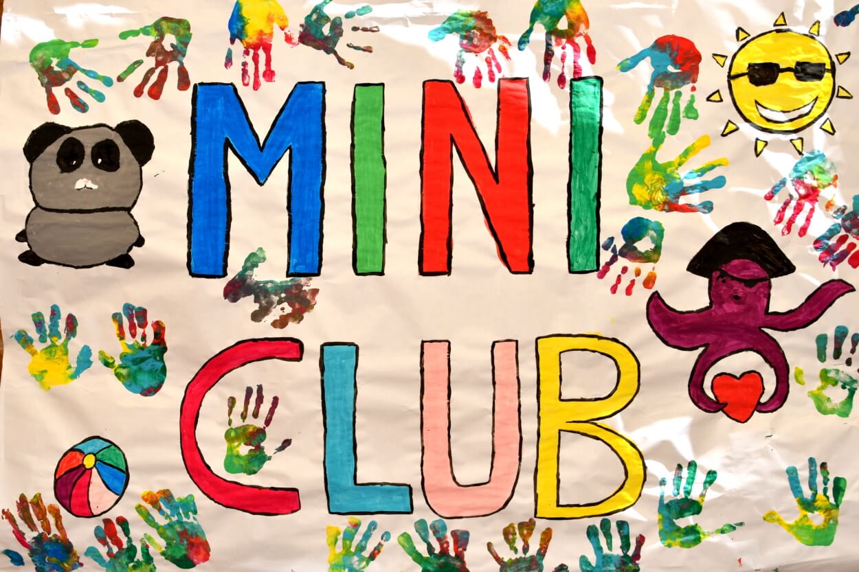 Four clubs for 4-17 year-olds are available. kids can play and make ...